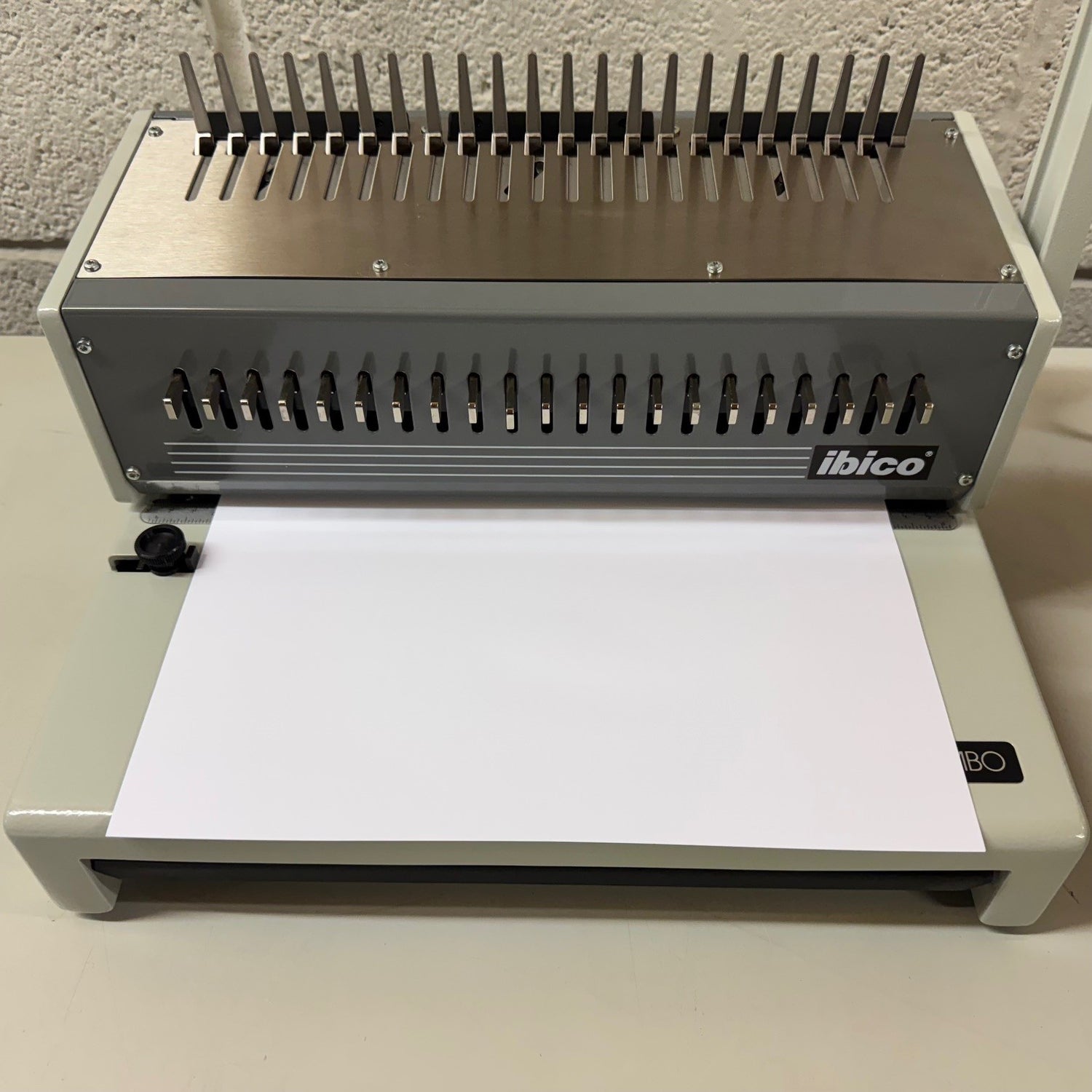 GBC Ibico Kombo C250Pro/PB21 Manual Plastic-Comb Binding Machine ...