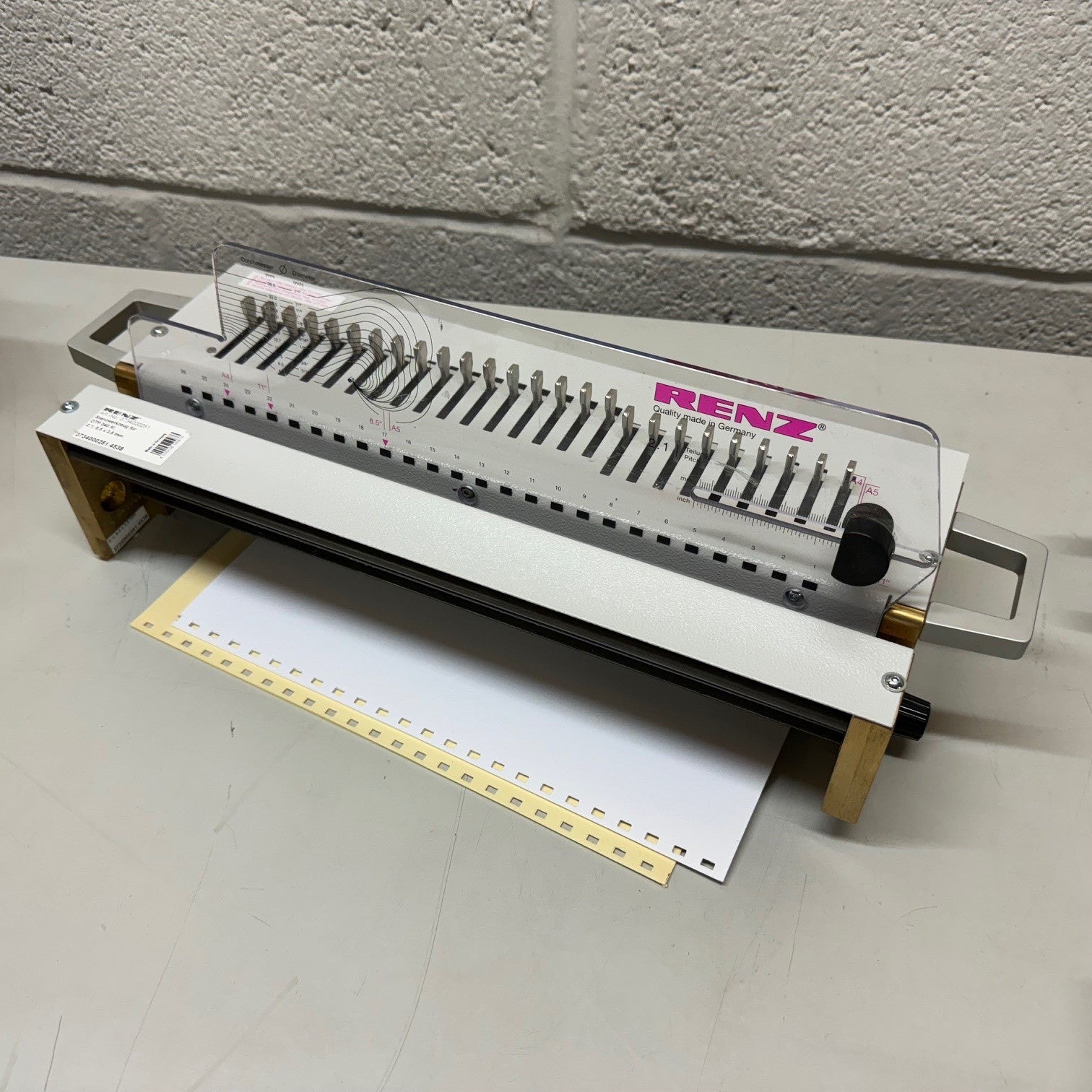 Pre-owned Renz DTP340-M 2:1 Oblong-Hole Wire Punch Tool Die 3734000251. ...