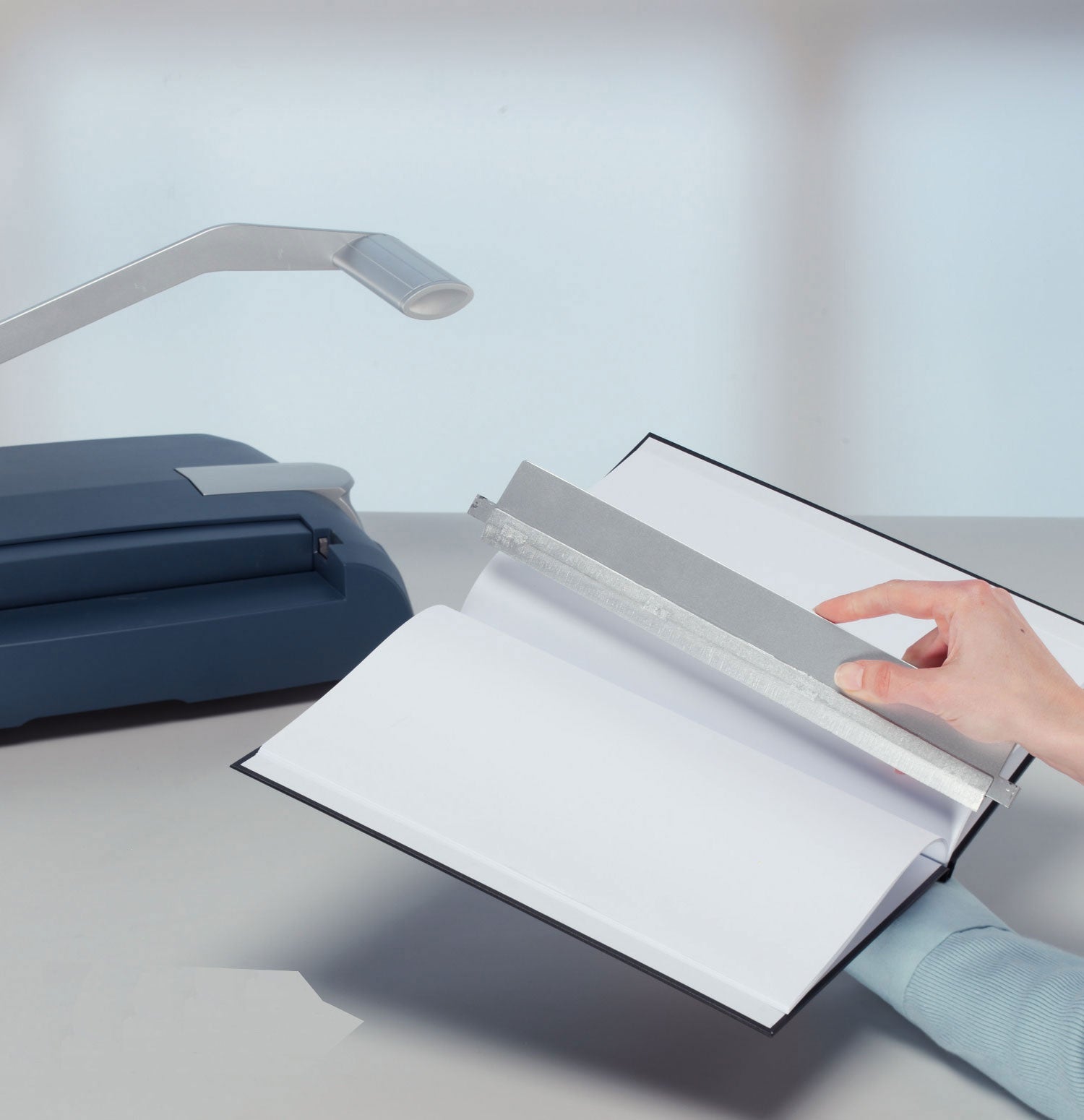 Impressbind 140 Debinder 74480000 – Elmstok Ltd