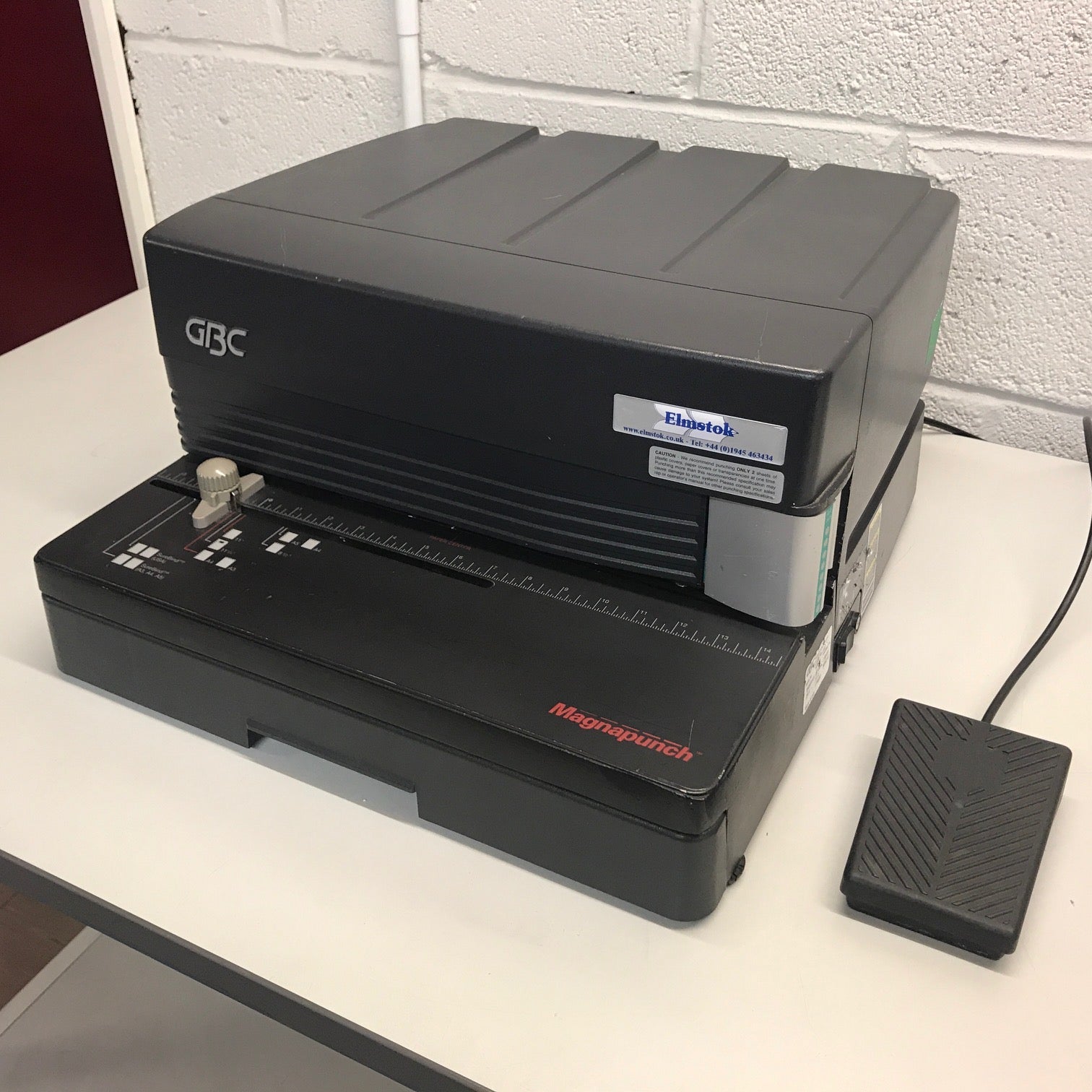 Pre-used GBC Magnapunch 1.0 Binding Punch Machine Including 4:1 Coil ...